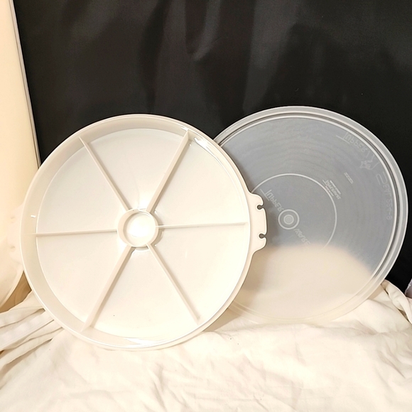 Tupperware | Kitchen | Vintage Tupperware 2 Round Divided Container ...